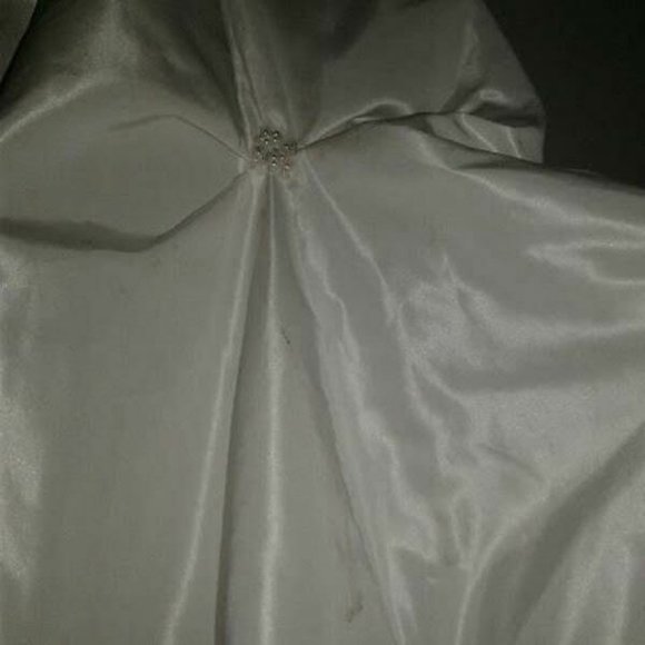 Mary's Bridal | Dresses | Marys Bridals Wedding Dress Wattachabletrain ...